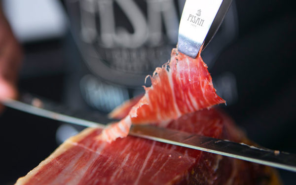 FISAN: Acorn-fed Iberian hams and acorn-fed iberian loins. The best ...