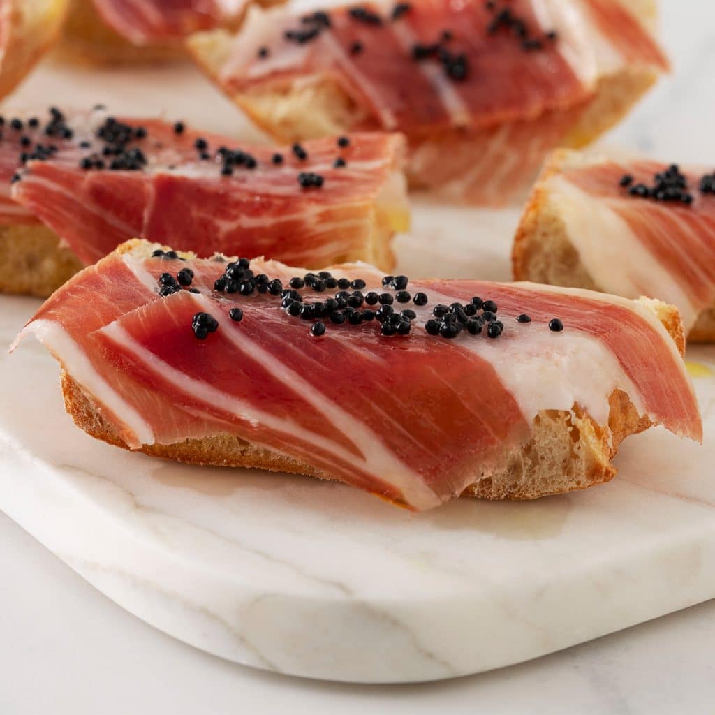 Cebo de Campo Pork Shoulder 50 % Iberico Breed | FISAN