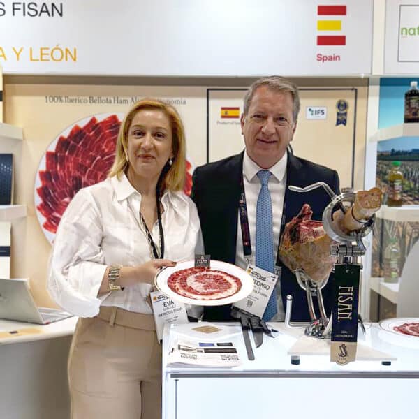 Jamones de bellota ibéricos y selección de embutidos | FISAN